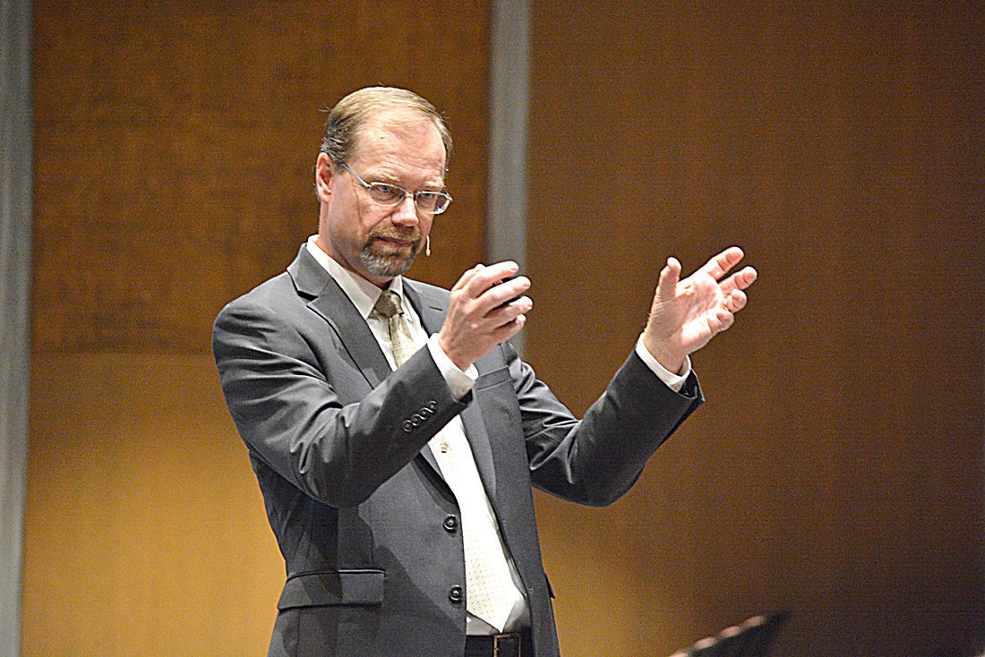 Speaker addresses teachers | News, Sports, Jobs - The Journal